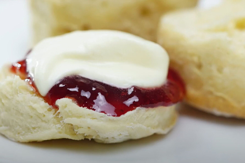 Traditional Australian Puftaloons (Johnnycakes) - Cookies and Cowpies ...
